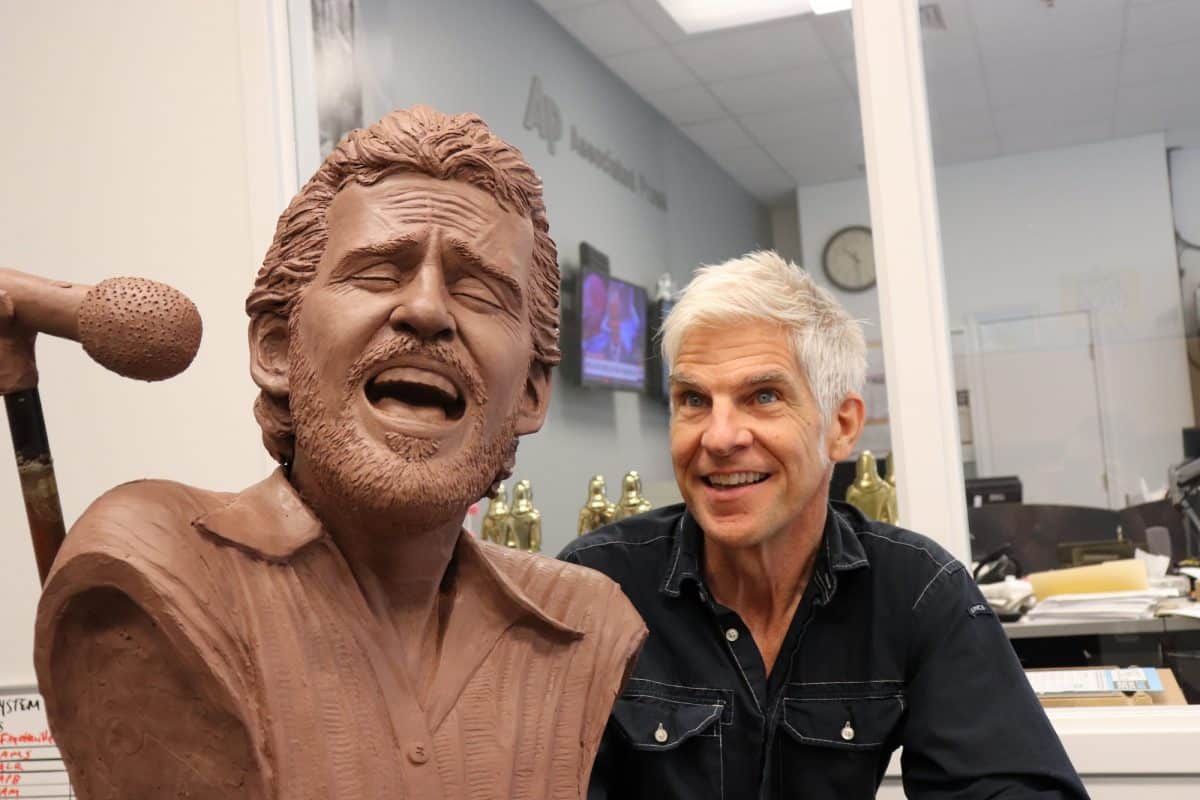 What about young Anna Lee? She's backing Levon Helm memorial - Talk-N ...