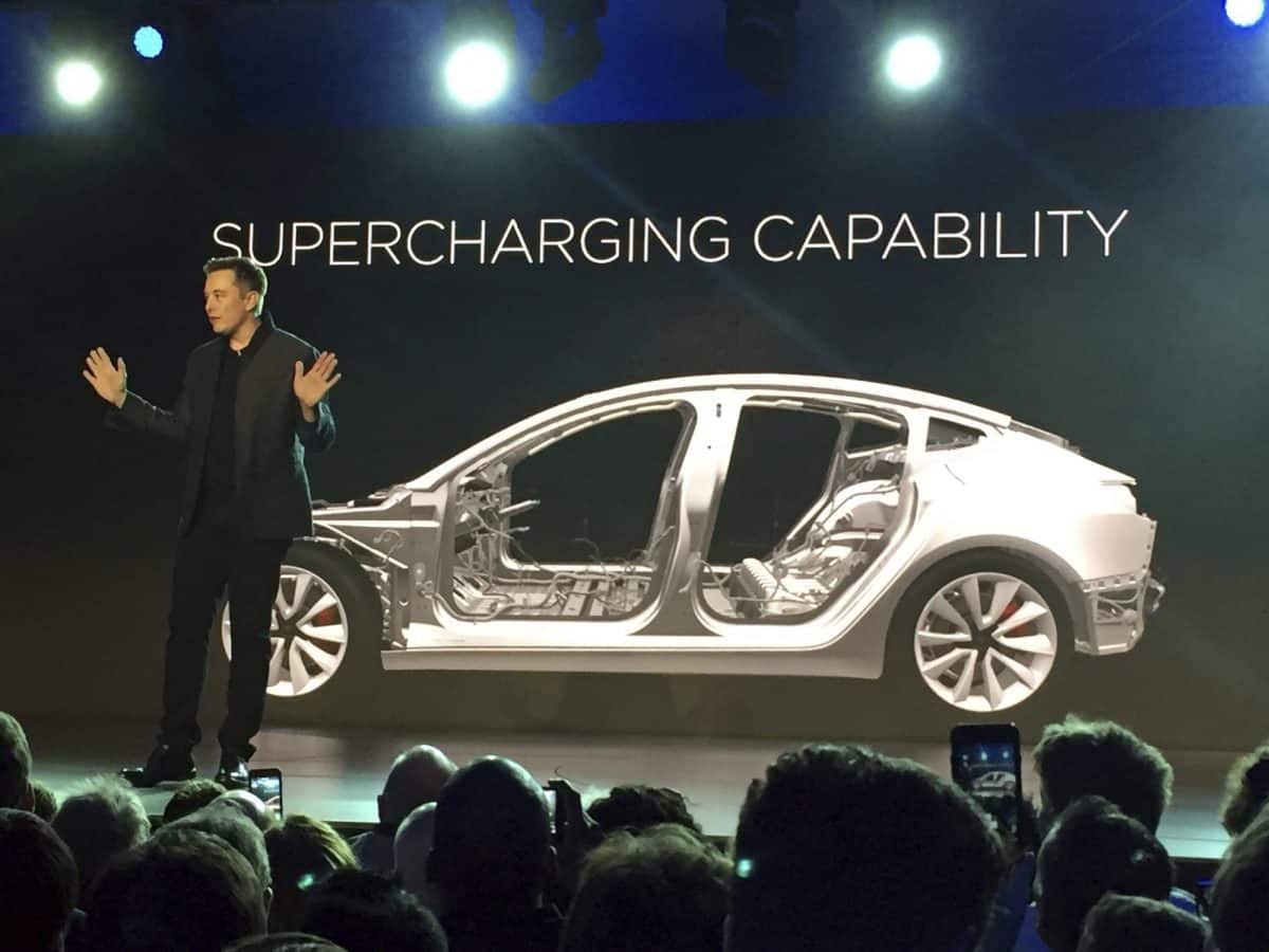Tesla: 1st Model 3 to be built Friday, sales start July 28 - Talk-N West TN