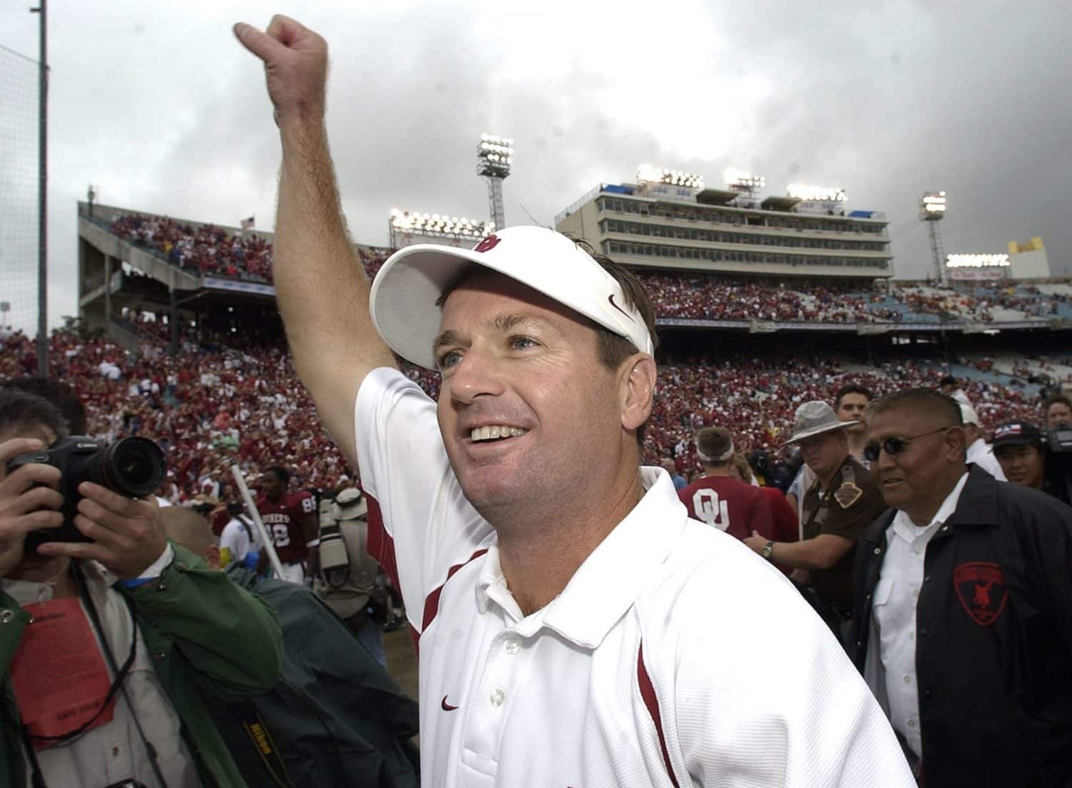 Sooner surprise: Oklahoma coach Bob Stoops retires at 56 - Talk-N West TN