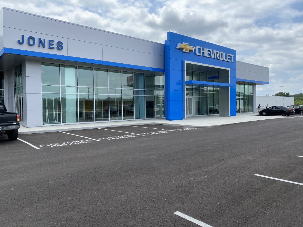 Jones Chevrolet opens new dealership at 5390 U.S. Highway 45 Bypass ...