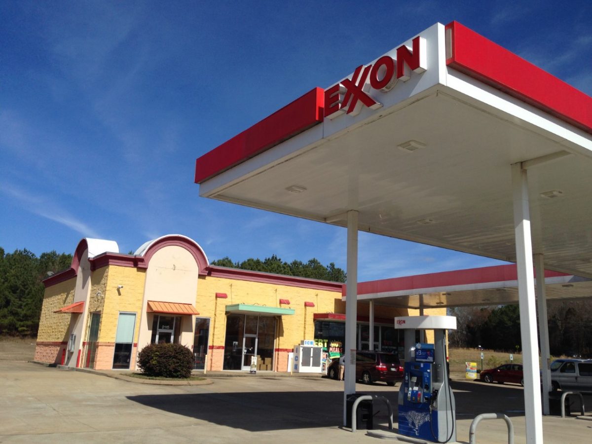Exxon convenience store sells for $1 million + - Talk-N West TN