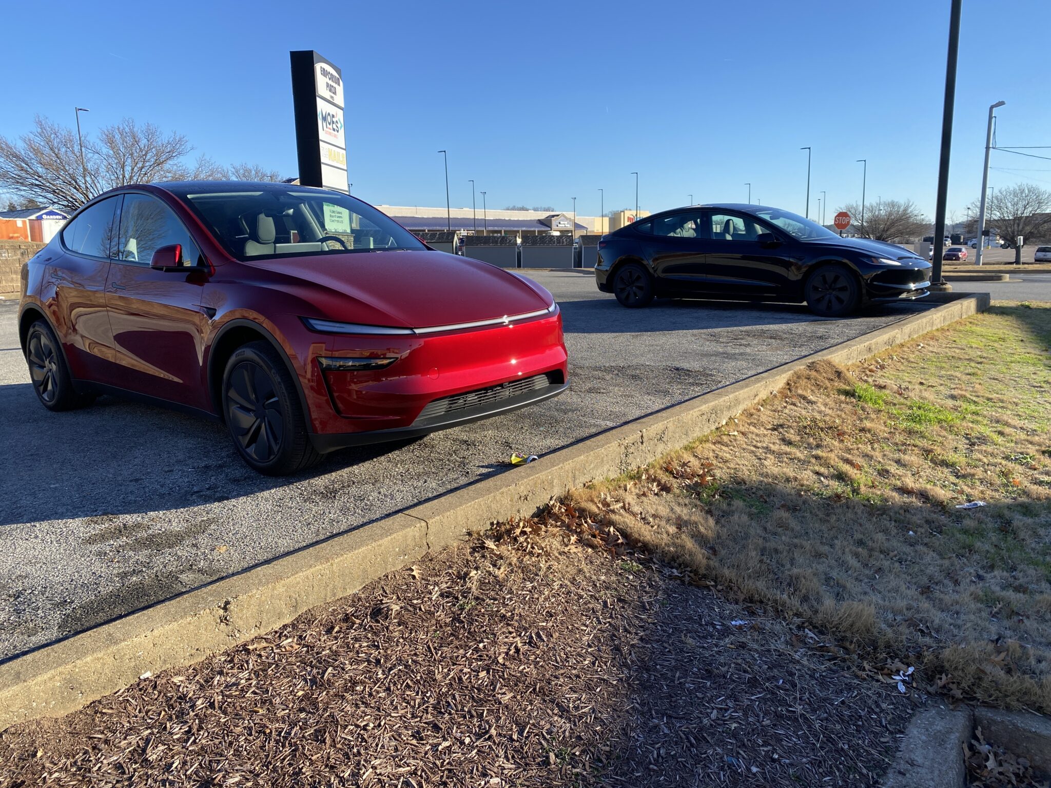 Want to ride in a self-driving Tesla for free? Here’s how and where in ...